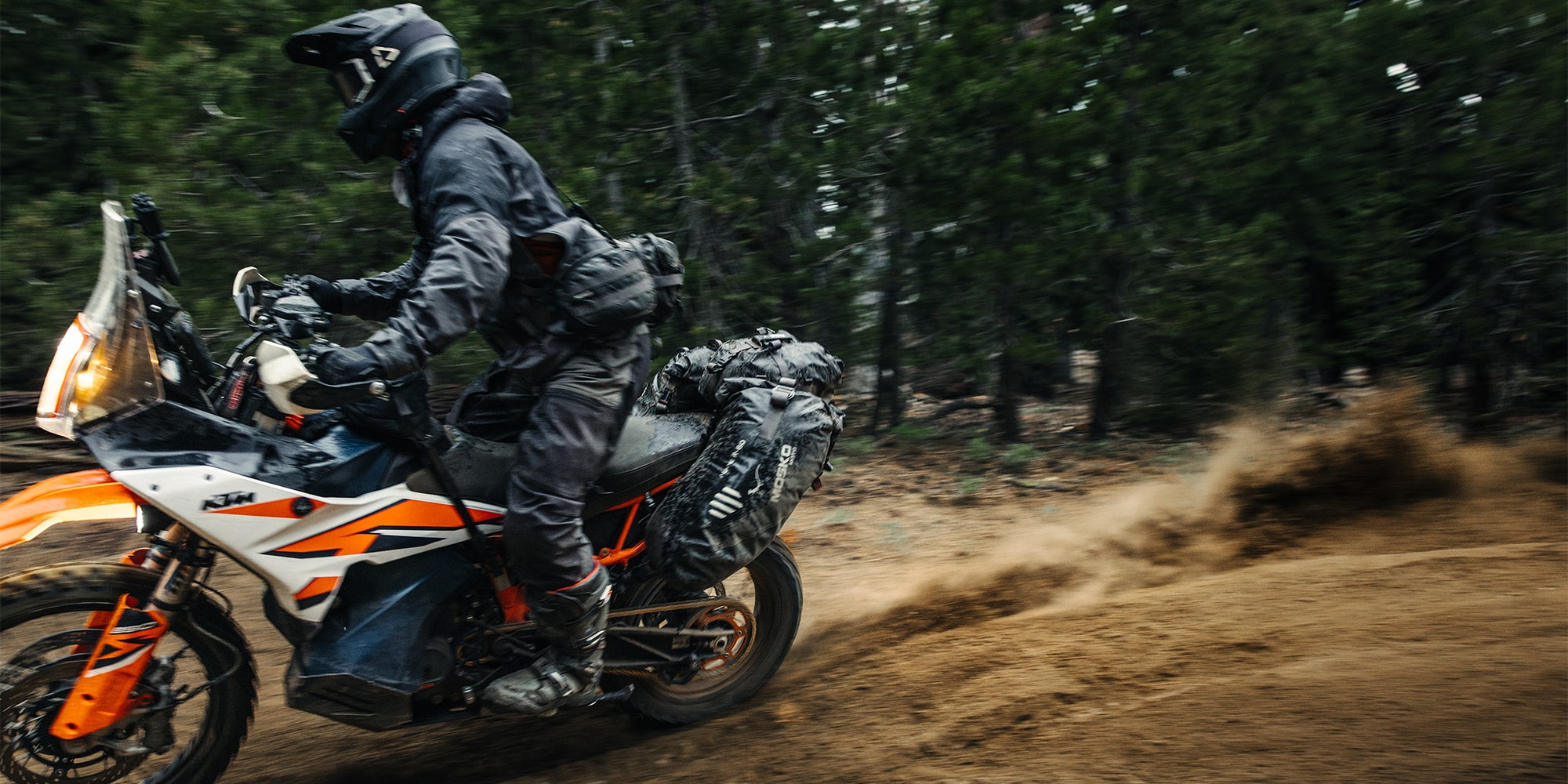 Alpine 60L Rackless Motorcycle Luggage System | Mosko Moto